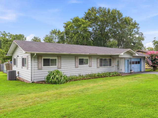 275 Durkee Road SE