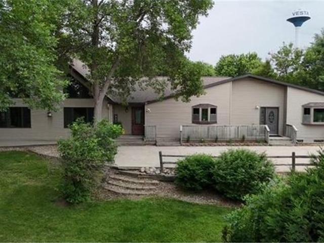 275 E High St, Vesta, MN 56292
