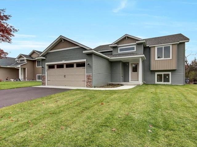 275 Kira Ct, Paynesville, MN 56362