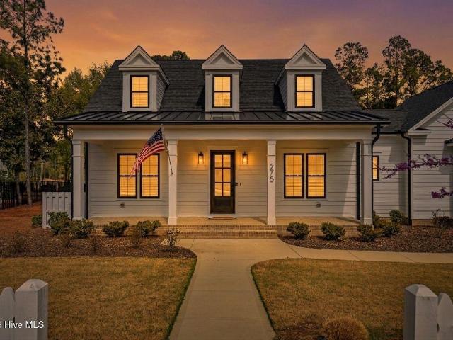 275 Hollycrest Drive