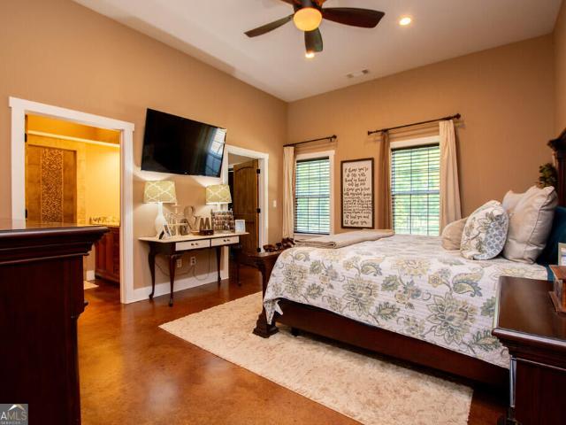 275 Happy Hollow Road
