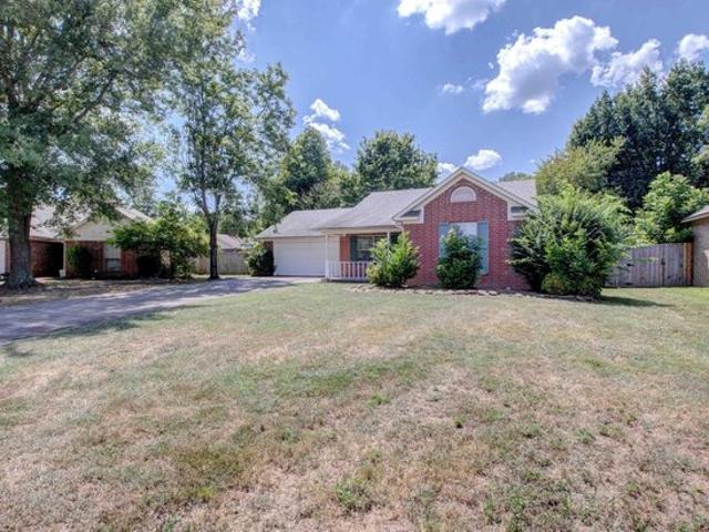 275 Helen St, Conway, AR 72034