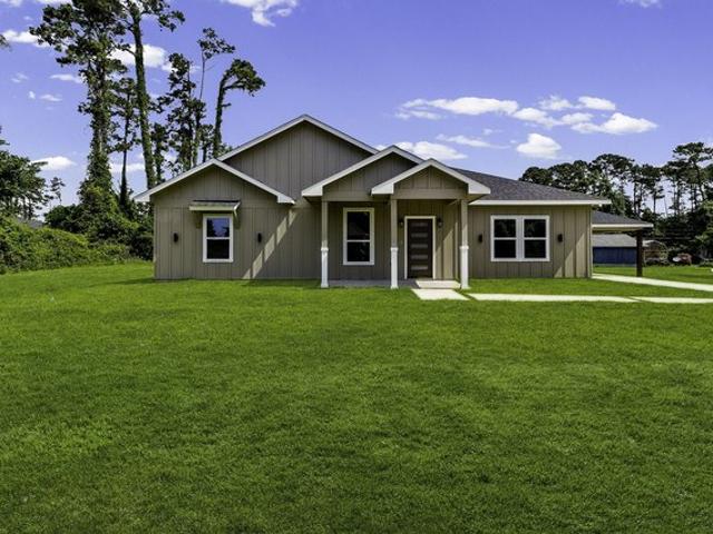275 Hereford, Onalaska, TX 77360