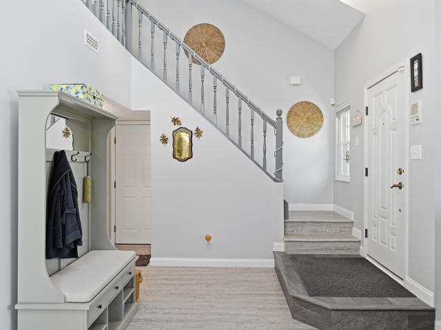 275 Inland Circle
