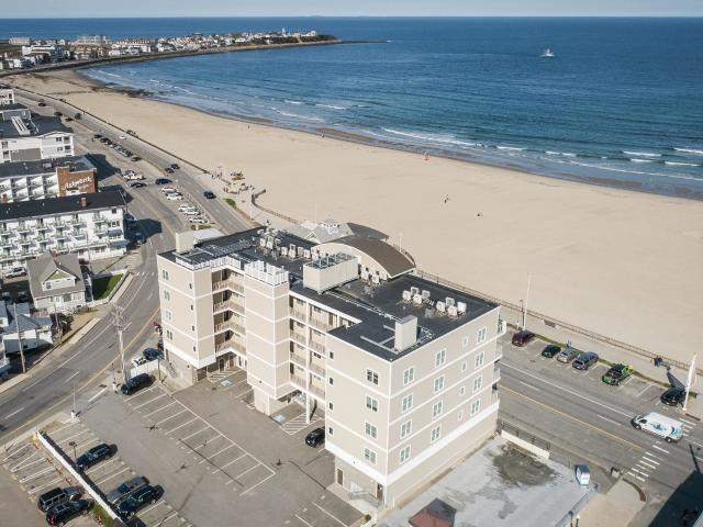 275 Ocean Boulevard # 303