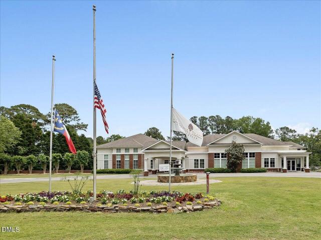 275 Lakepoint Dr, Sanford, NC 27332 | MLS #10149