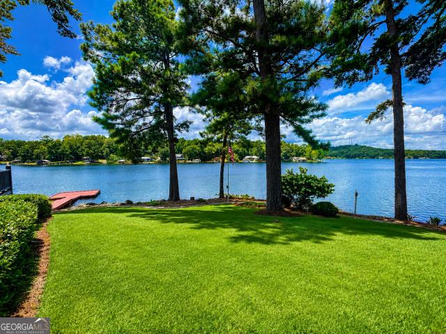 275 lee road 897