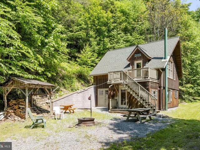 275 Lester Ln, McAlisterville, PA 17049