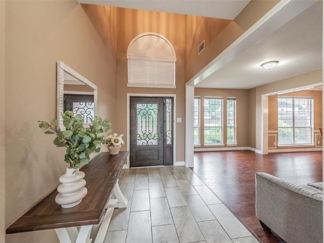 275 Meadowside Drive