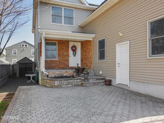 275 N 5th Avenue