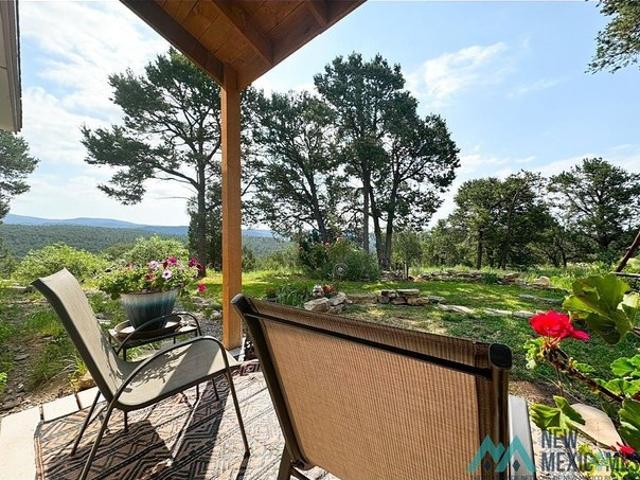 275 N County Road B44a, Pecos, NM 87552