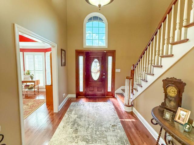 275 N Crescentview Rd