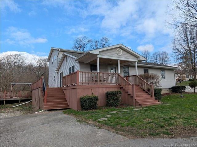 275 N Hill St, Pekin, IN 47165