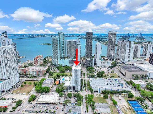 275 NE 18th St, Unit 306, Miami, FL 33132 | MLS #A12011 | Compass
