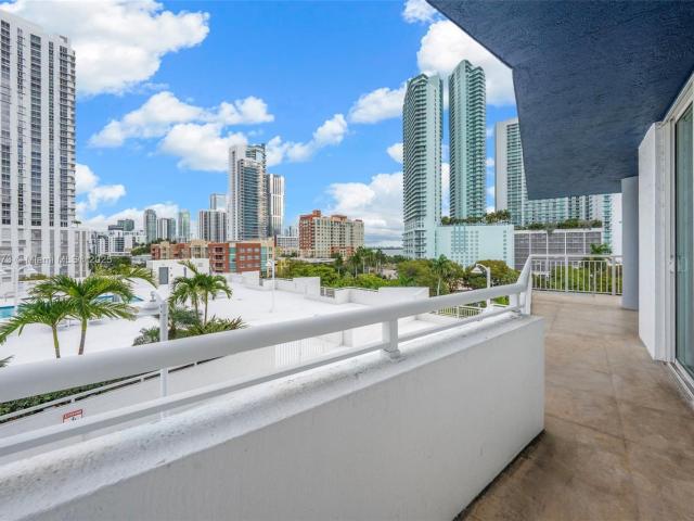 275 NE 18th St, Unit 708, Miami, FL 33132 | MLS #A11918 | Compass