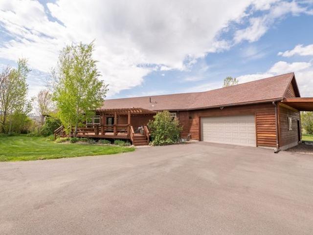 275 S 8600 E, Huntsville, UT 84317