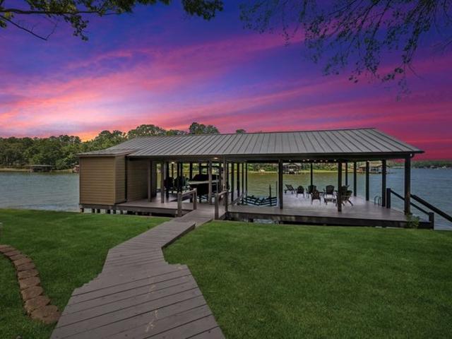 275 S Park Rd, Scroggins, TX 75480