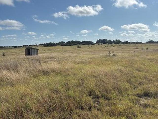 275 Painted Pony Rd, Harper, TX 78631