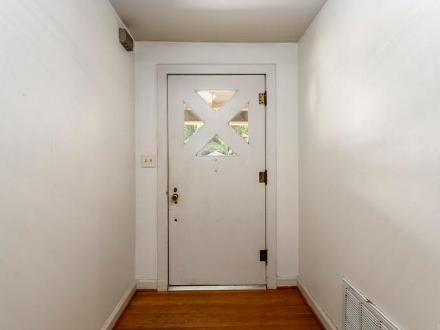 275 Plainview Circle