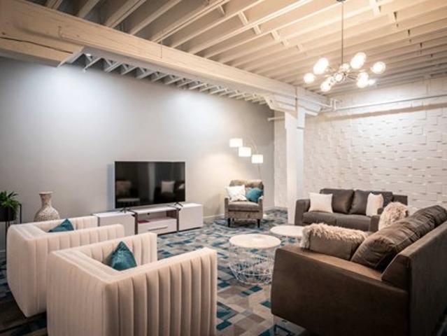 275 River Centre Landing Studio