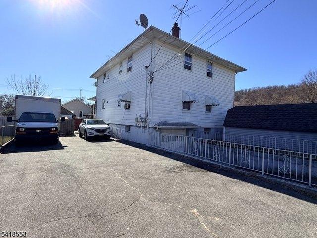 275 Ryerson Ave, Paterson, NJ 07502