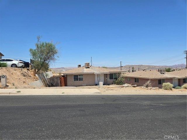 275 W Grace St, Barstow, CA 92311