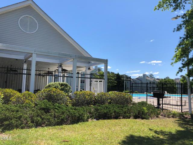 275 Waterdown Drive 7
