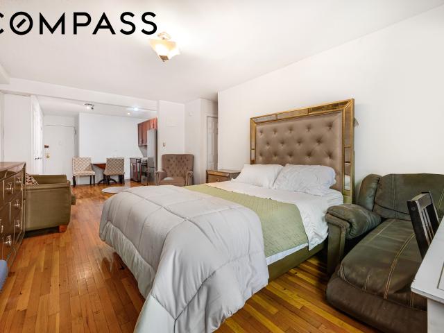 275 Webster Avenue, Brooklyn, NY