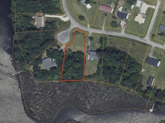 275 Taylor Rd, Havelock, NC 28532