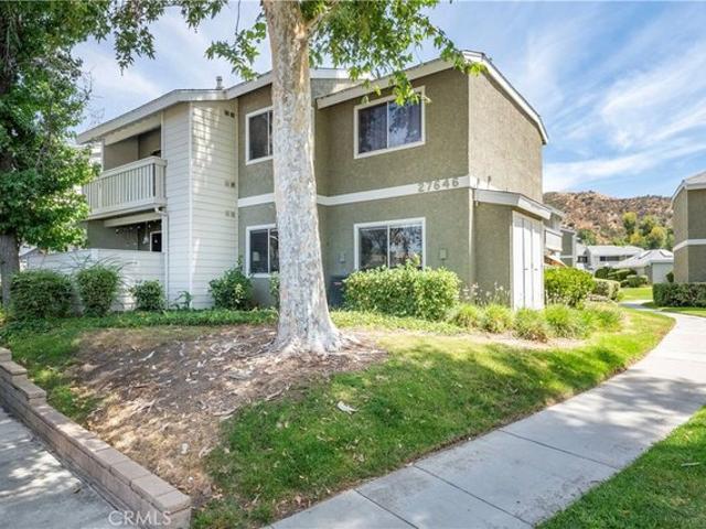 27646 Susan Beth Way Unit C, Saugus, CA 91350