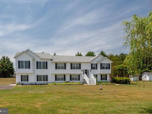 27656 Cannon Ln, Mechanicsville, MD 20659