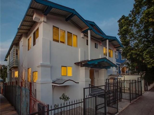 2765 W 8th St, Los Angeles, CA 90005