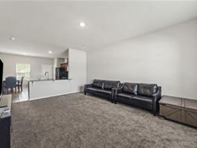 2765 W Emil Drive