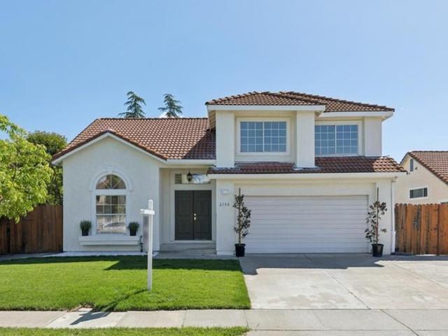 2766 Peppertree Dr, Fairfield, CA 94533