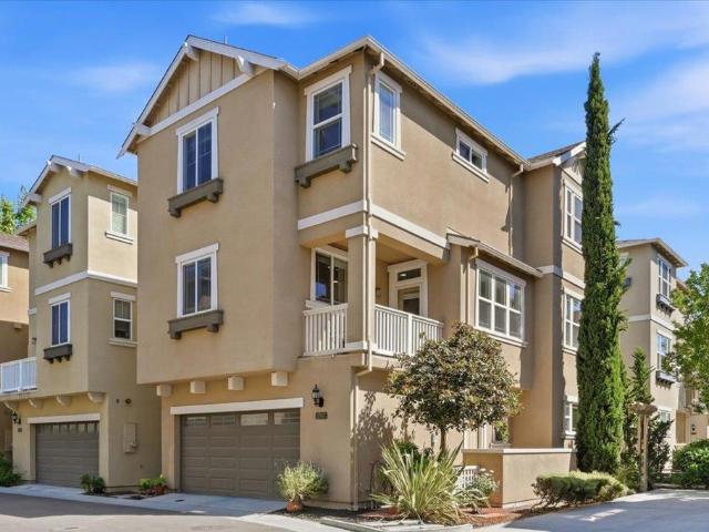 2767 Pismo Terrace