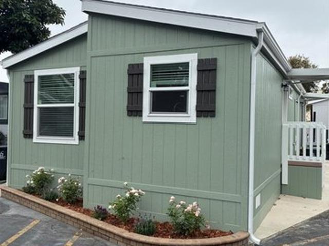 2767 W 1st St Spc 28, Santa Ana, CA 92703