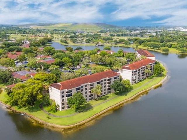 2768 Carambola Cir S Apt 401, Coconut Creek, FL 33066