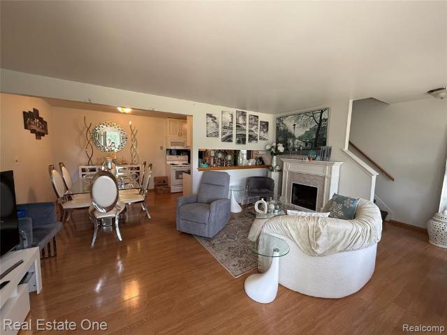 2768 Glenbridge Court