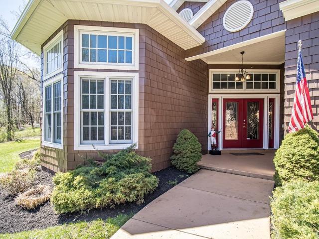 2769 W Lake Road