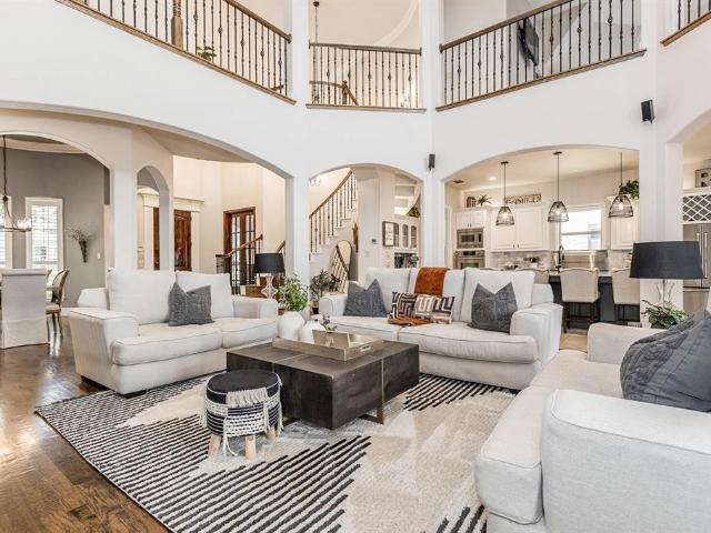 2760 Berkley Lane
