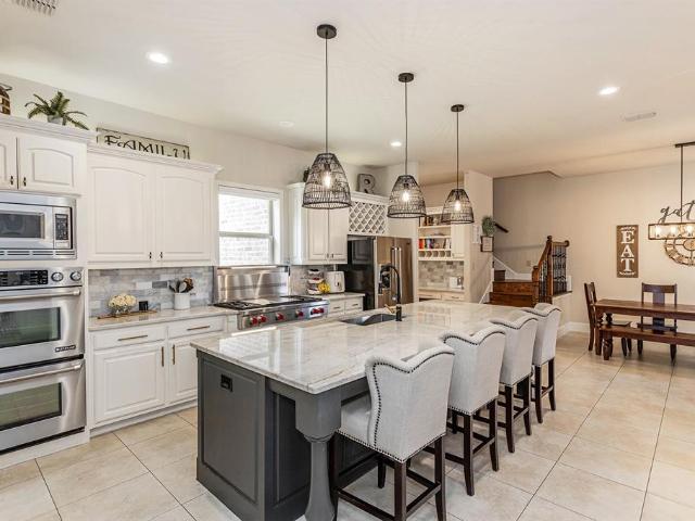2760 Berkley Lane