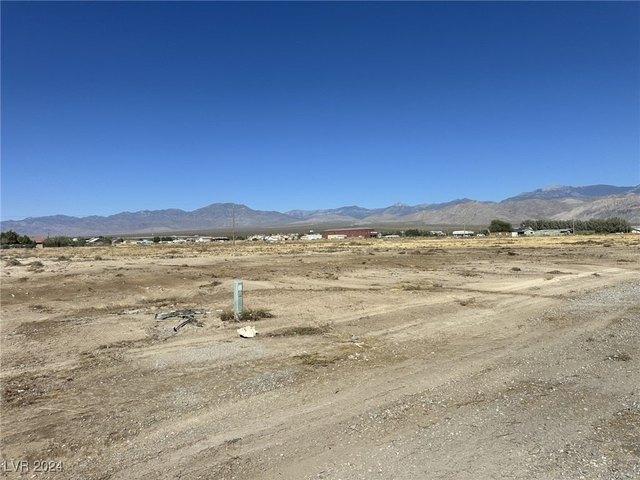 2760 E Dandelion St, Pahrump, NV 89048