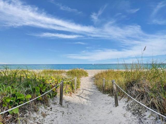 2760 S Ocean Blvd Apt 417, Palm Beach, FL 33480
