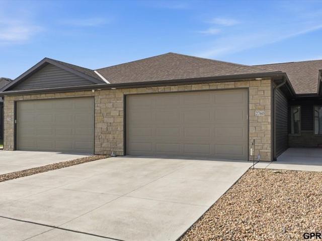 2760 Sheila Ln, Lincoln, NE 68516