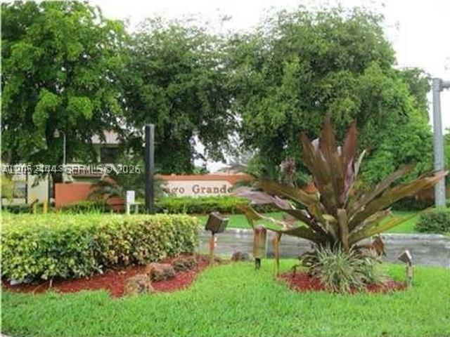 2760 W 63rd Pl Unit 106 23, Hialeah, FL 33016