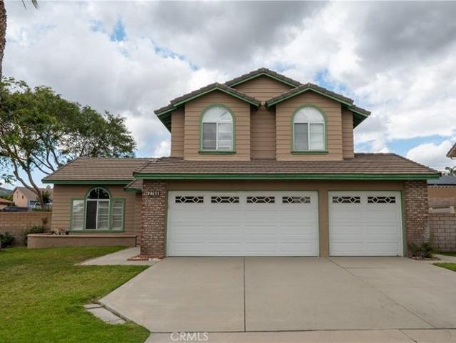 2760 W Windhaven Dr, Rialto, CA 92377