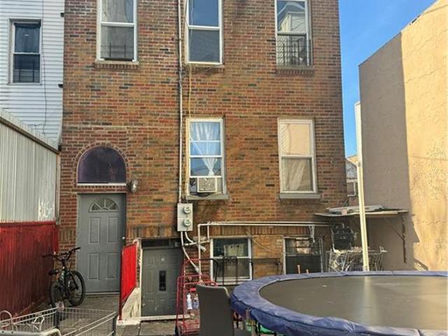 2760 West 15th Street