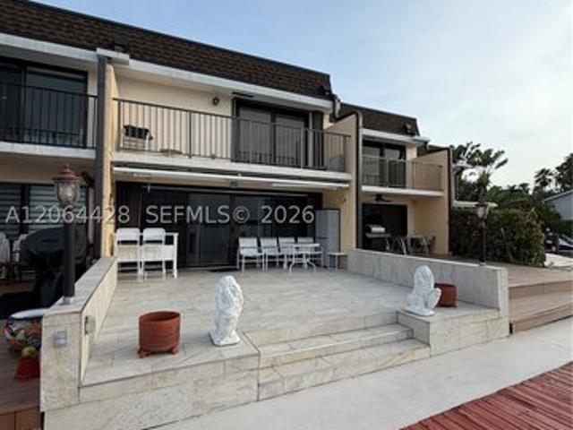 2761 NE 165th Ter Unit 27, North Miami Beach, FL 33160