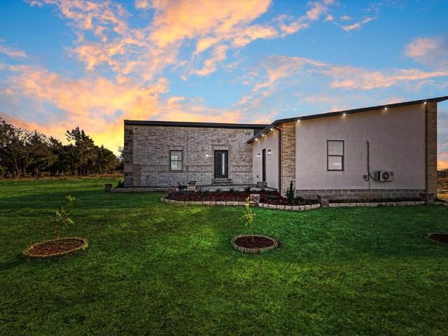 2761 County Road 3417, Wills Point, TX 75169 | MLS #21183 | Compass