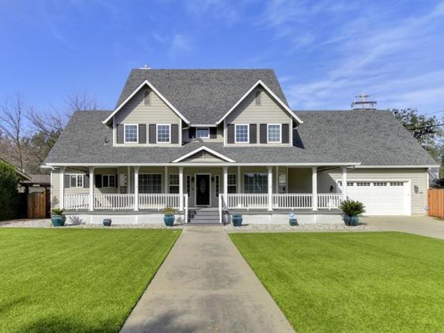 2761 Creekside Ln, Sacramento, CA 95821